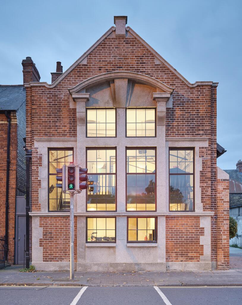 42 Fairview Strand | CoisCéim Dance Theatre